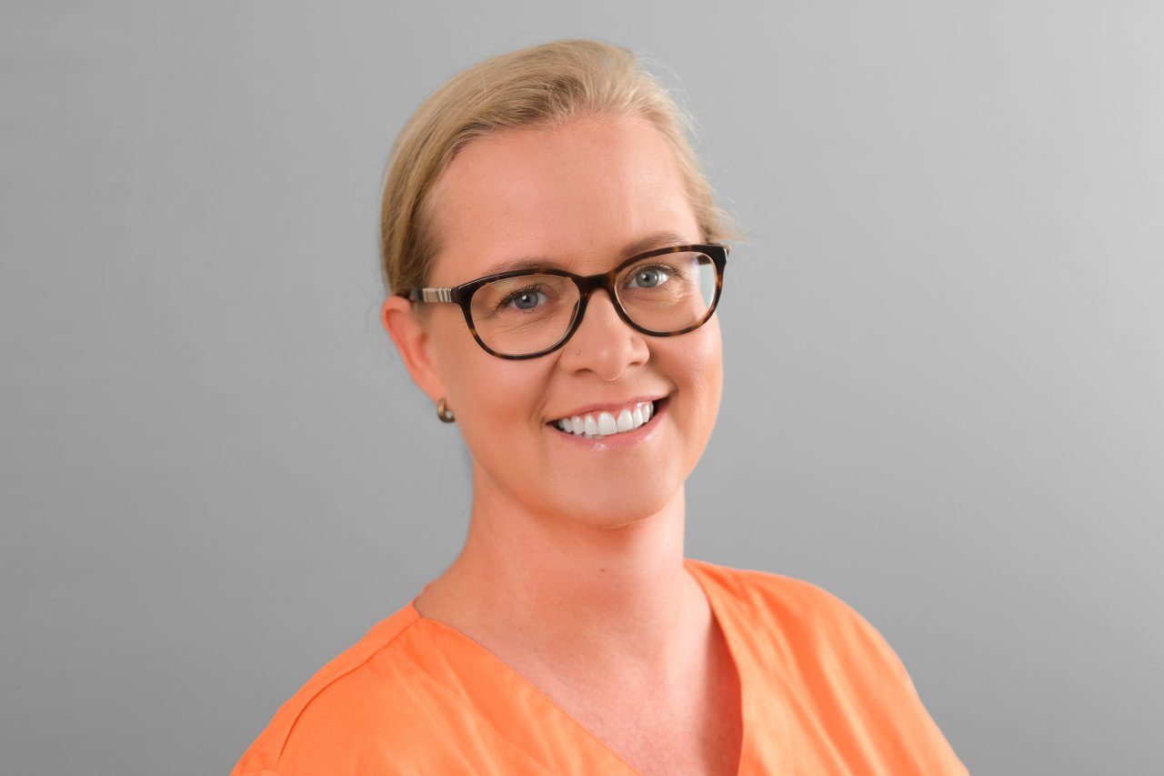 Anja - Zahnarzt Mahlsdorf Berlin Prophylaxe Parodontose Zahnimplantate ...